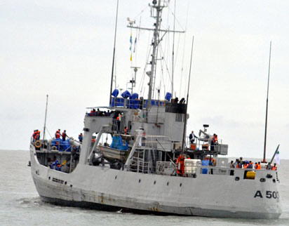 Tough time for pirates, sea robbers as Navy gears up for war - Vanguard ...