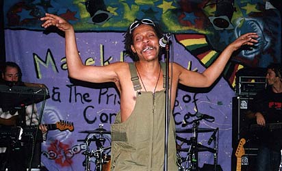 Drama, as Majek Fashek storms COSON awards night - Vanguard News