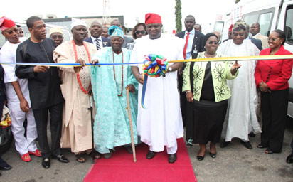 Ambode commissions 20 mobile care units , 26 transport ambulances ...