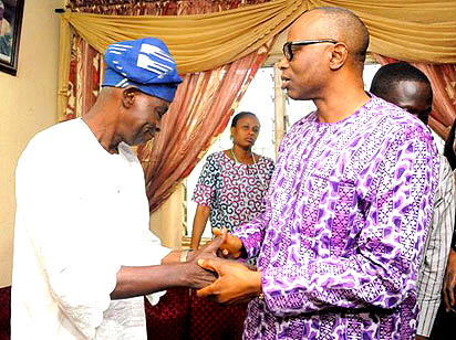 Photos: How Olu Falae was freed - Vanguard News