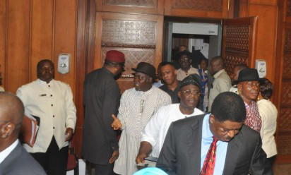 Walk out: PDP Senators return to Senate chambers for plenary - Vanguard ...