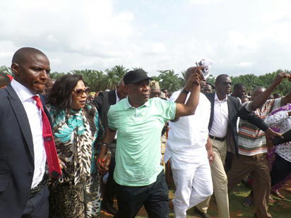 Photos: Heroic welcome as 'detained' Ekiti lawmaker returns home ...