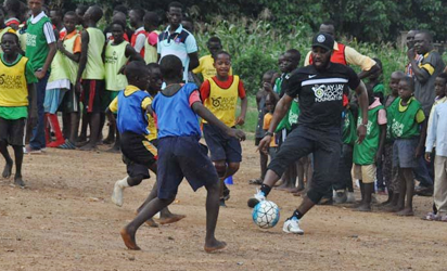Austin Jay Jay Okocha celebrates birthday with IDP’s in Abuja ...