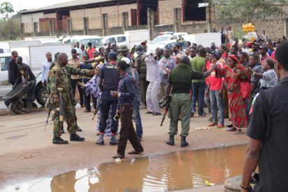 (Photos) Edo election: PDP supporters in mass protest - Vanguard News