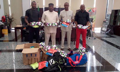 Iheanacho's Manager donates footballs, training bibs, jerseys to Enugu ...