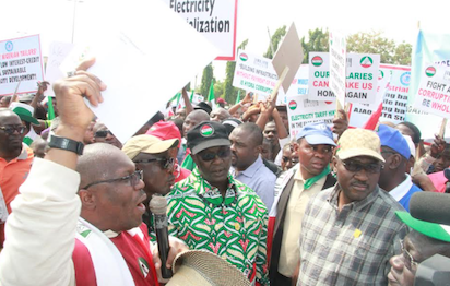 No work, no pay policy: Labour threatens to report FG to ILO - Vanguard ...