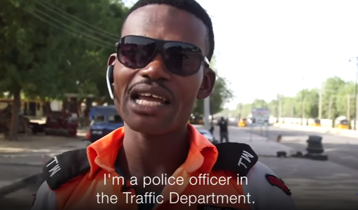 Video: In Maiduguri traffic cop thrills motorist with Michael Jackson ...