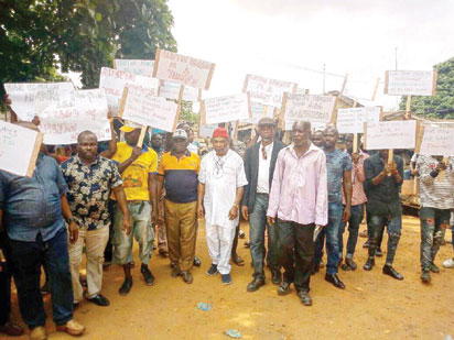 AWKA: One kingdom, two kings - Vanguard News