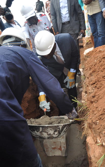Obaseki assures Edo workers of timely completion of Labour House ...