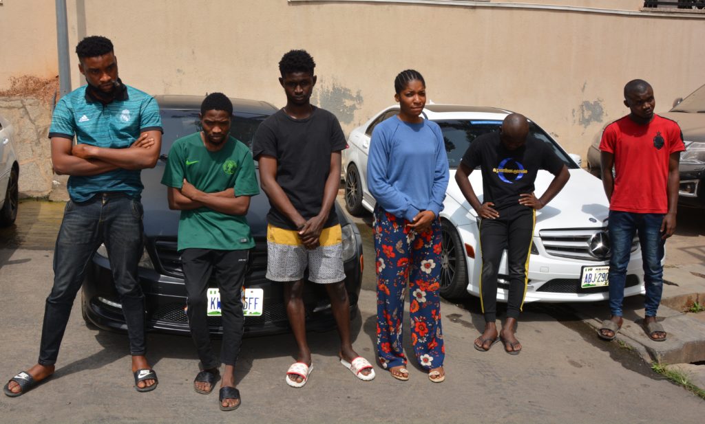 PHOTOS: EFCC arrests 10 suspected internet fraudsters - Vanguard News