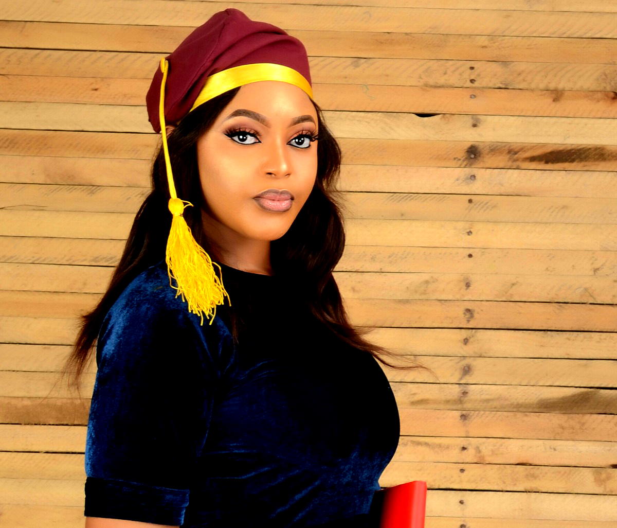 Nollywood actress, Biola Ige shines at UNILAG's graduation - Vanguard News