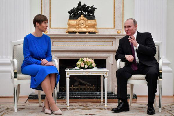 Putin Estonia president holds first meeting with in years