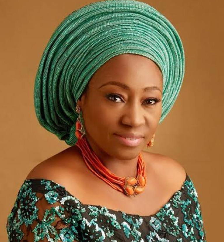 Gold diggers and cradle snatchers - Vanguard News