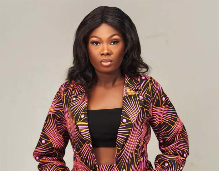 African Sisi's Model Woman 2019 Collection: Fusion of tradition and ...