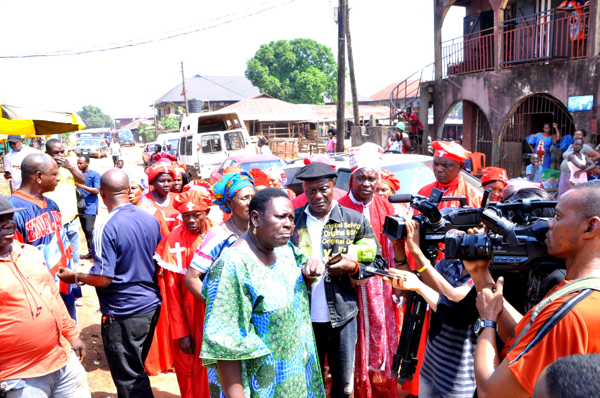 Ekiosa fire: Edo market leader urges traders to come for recovered items
