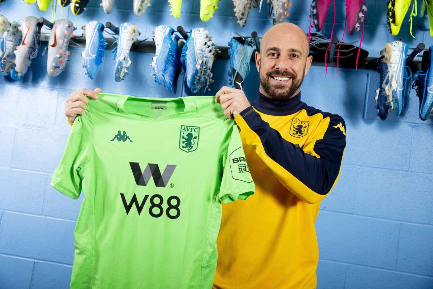 Reina joins Aston Villa on loan from AC Milan - Vanguard News