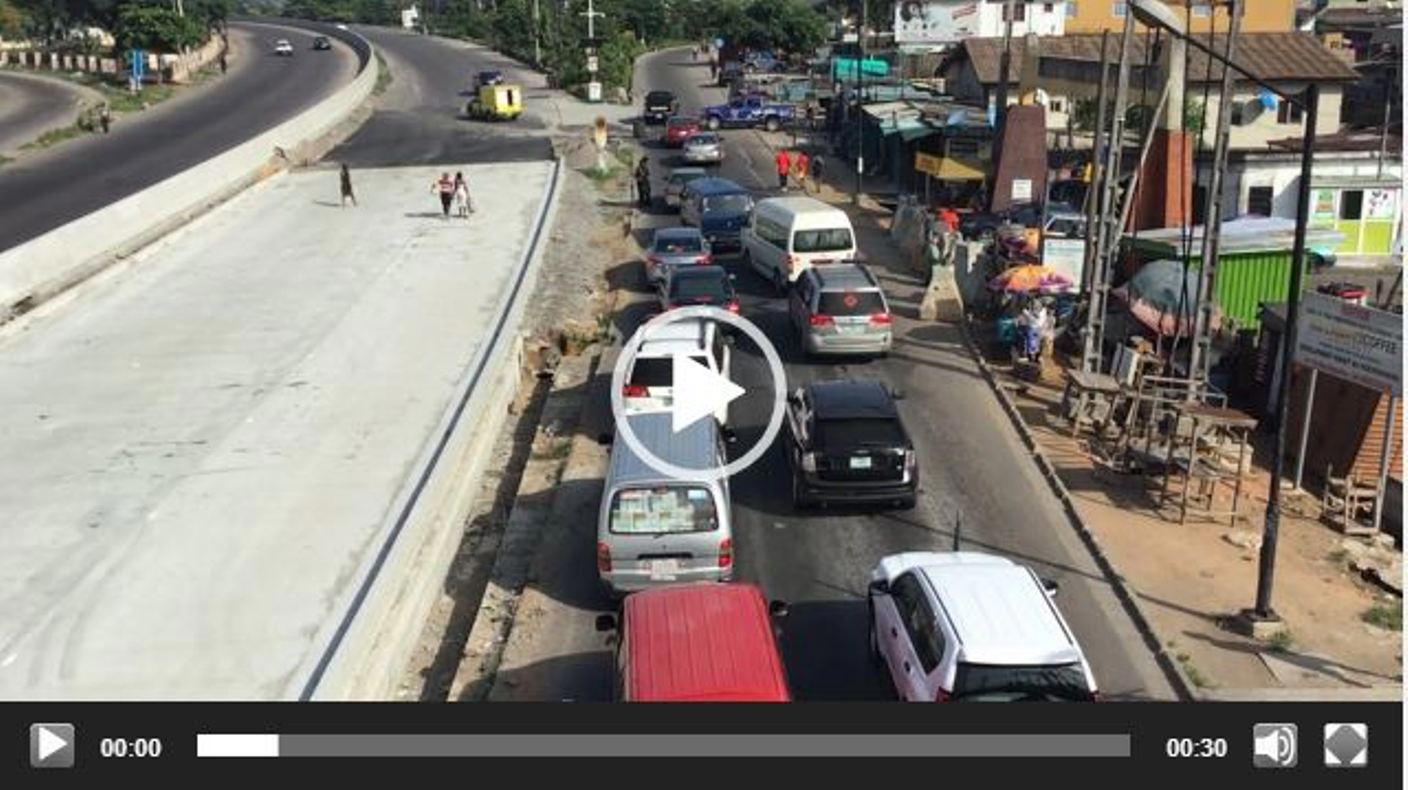 Lockdown compliance on Gbagada expressway as police mount roadblock