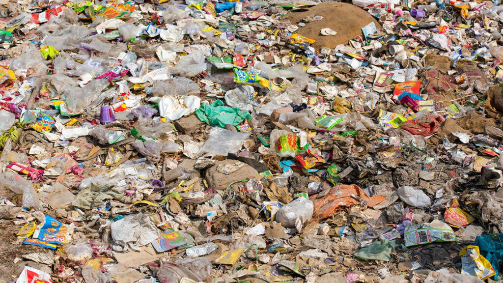 Imo state government moves to stop indiscriminate Waste disposal in Owerri