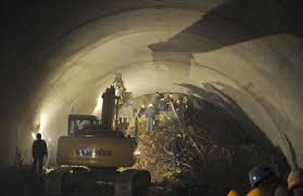 Workers rescued after 47 hours in collapsed railway tunnel