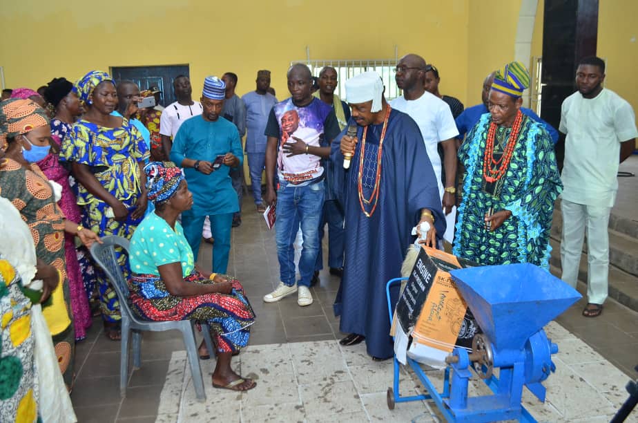 Foundation empowers over 500 less privileged people in Ondo community ...