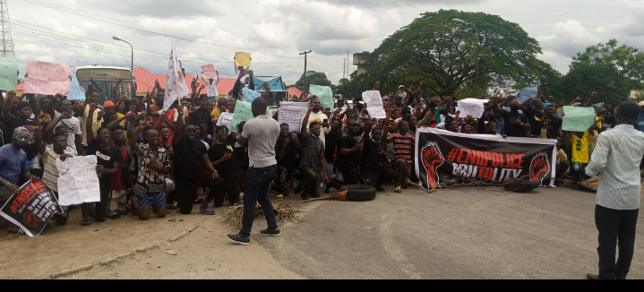 #ENDSARS Protesters resume protest in Ughelli after deaths