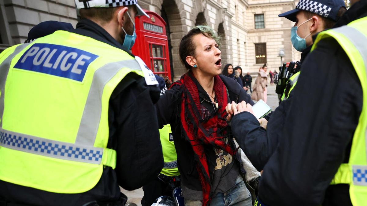More than 60 detained during anti-lockdown protests in London