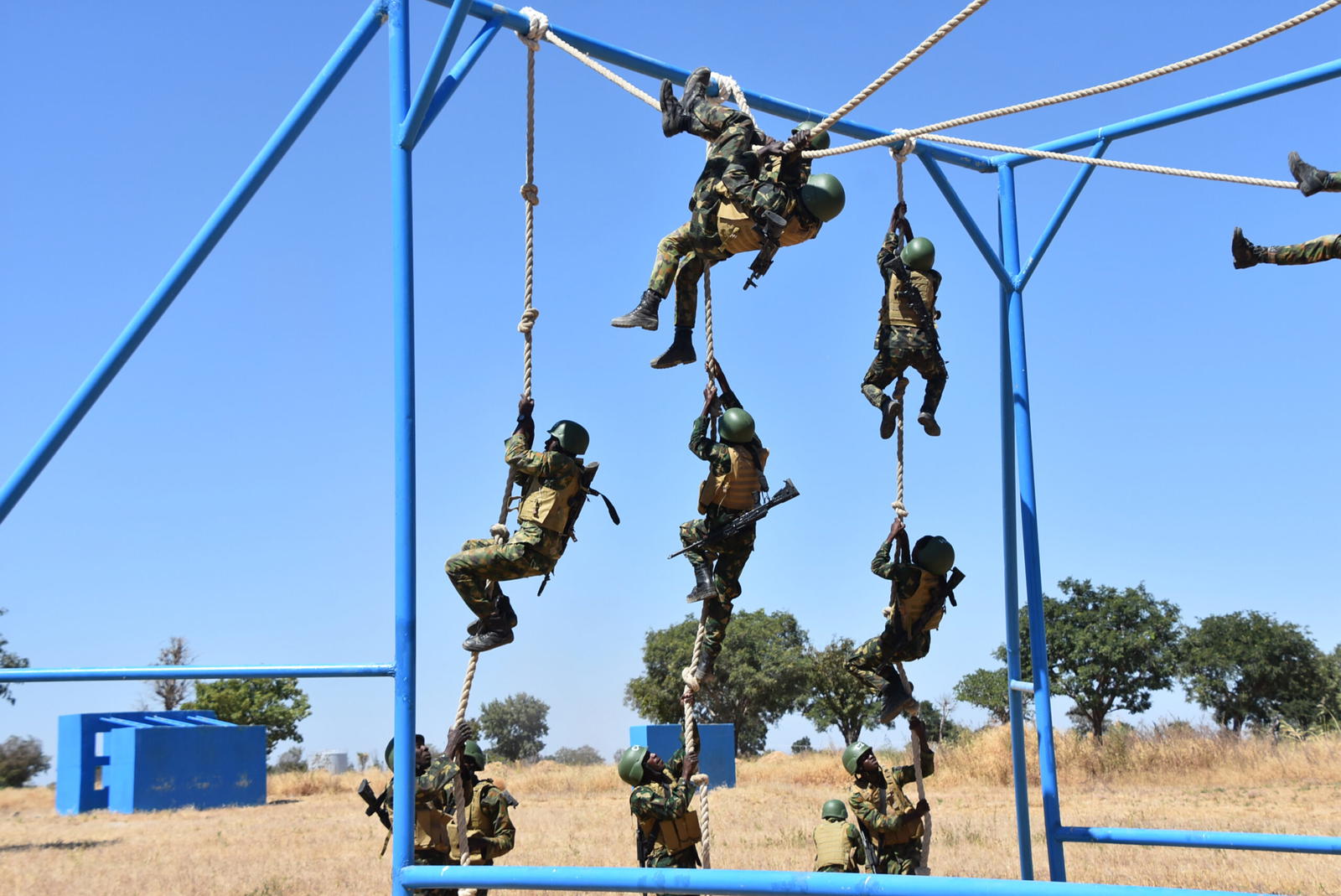 PHOTO: 2020 graduation of NAF special forces course-7 and combat search ...
