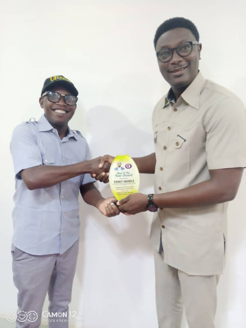 Group honours Obaseki’s former Chief of Staff who resigned