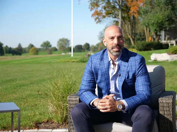 Mark Z: Business man par excellence