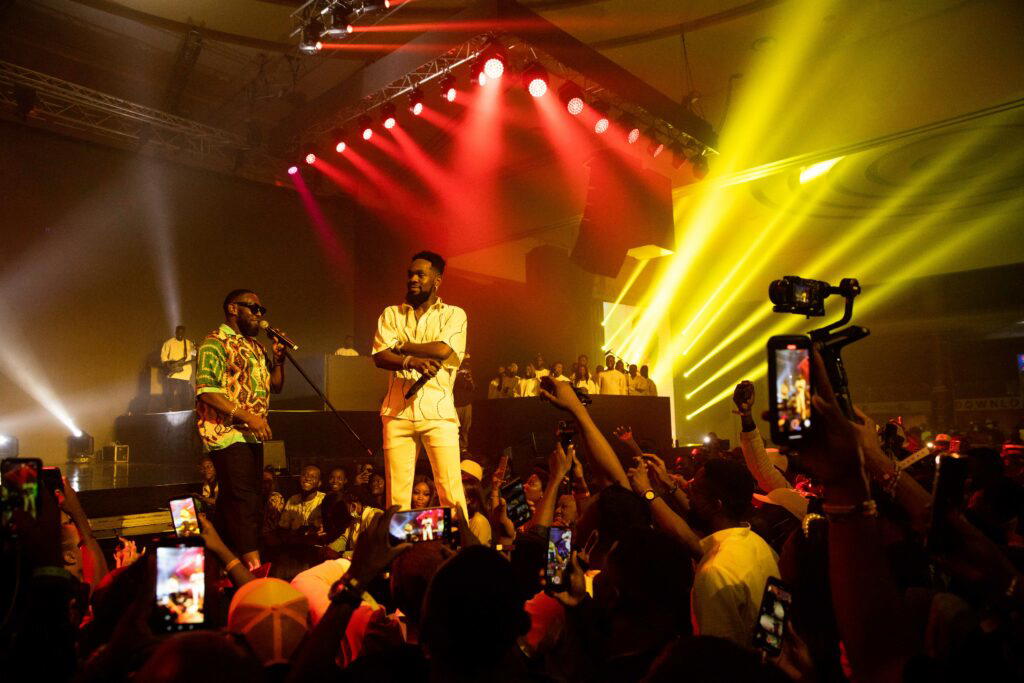 Patoranking closes out 2021 with show-stopping performance at Big Name ...