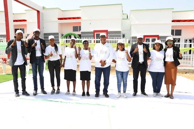 Adron gift 10 employees mansions for loyalty - Vanguard News