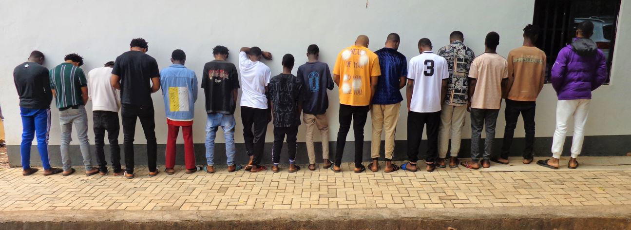 EFCC arrests 33 internet fraud suspects