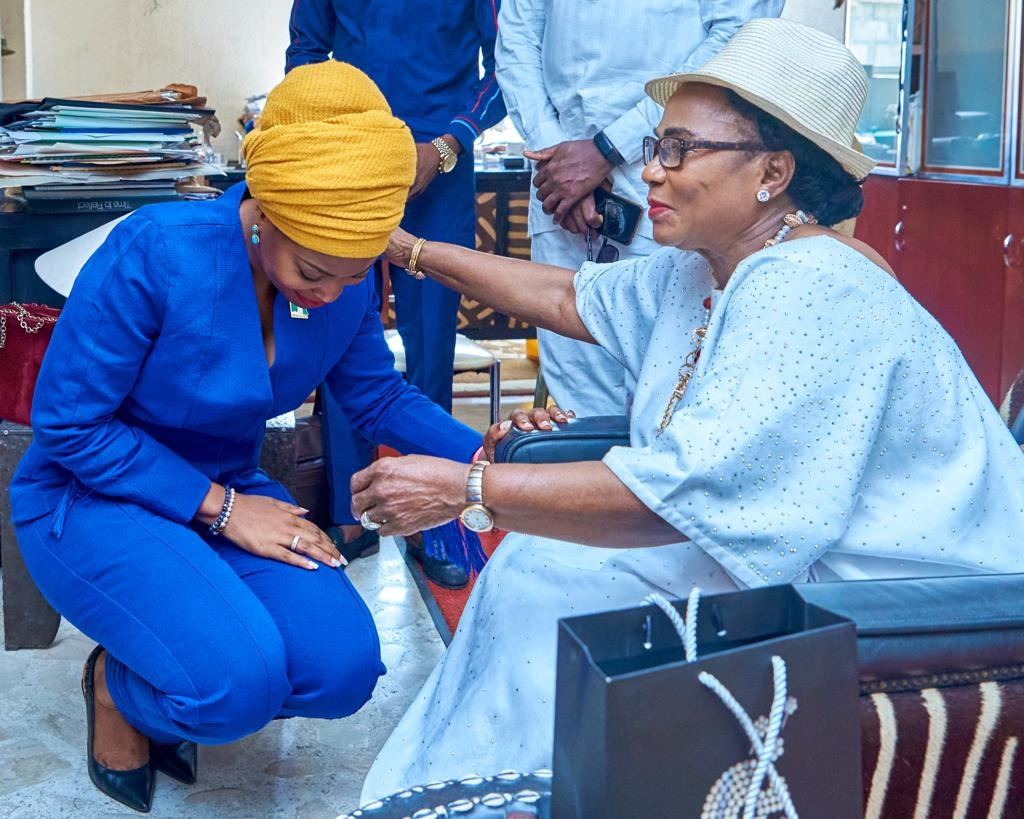 2023 Presidency: Okunnu-Lamidi begins campaign tour, visits Erelu Kuti ...