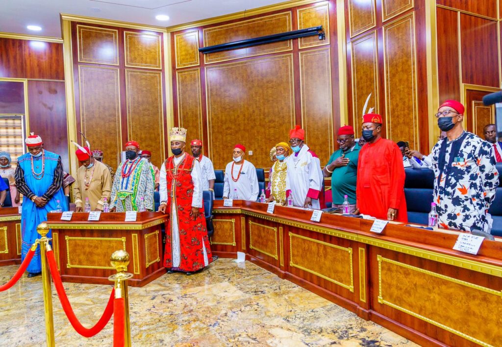 Photos: Gov Uzodimma inaugurates Imo State Traditional Rulers Executive ...