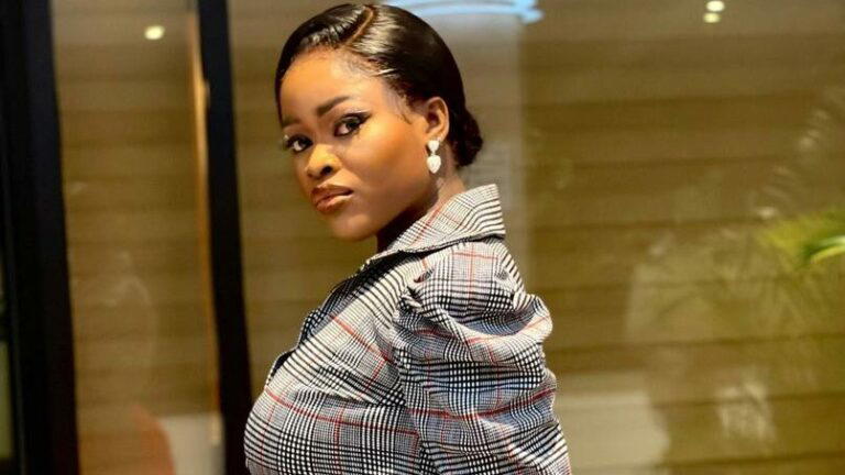 Plus size, thick, curvy women taking over modeling space — Sandra Anthony