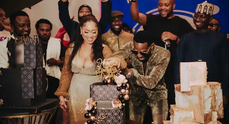 D'banj marks 42nd birthday in style, splashes N1m cash gift on lucky ...
