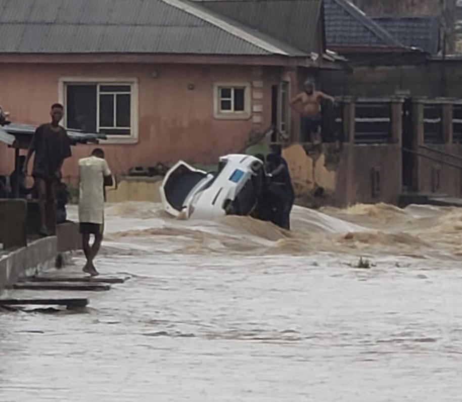 LAGOS FLOOD DEATHS: ‘We watched in horror as rushing water swept two ...