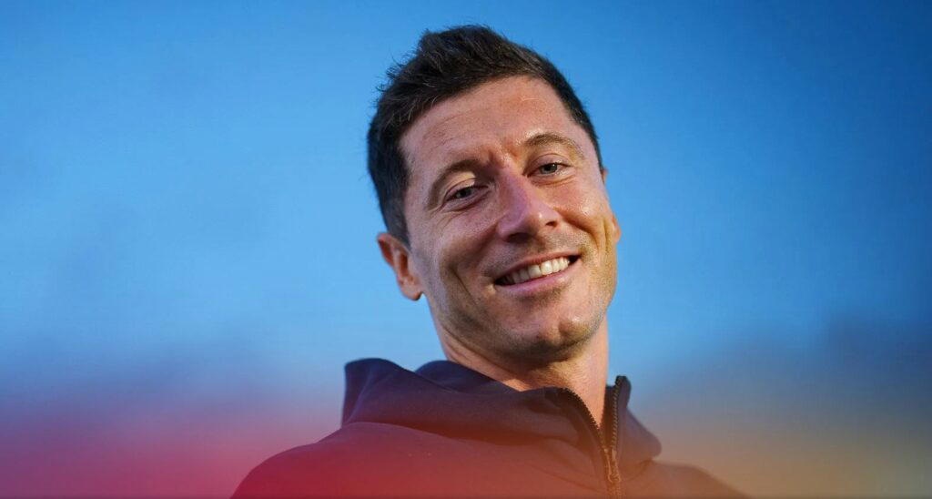 Lewandowski completes four-year deal switch to Barcelona