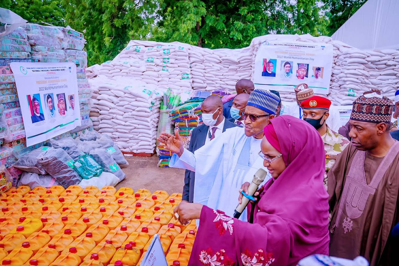 Buhari observes NEMA's distribution of food items to 149,448 IDPs in Borno