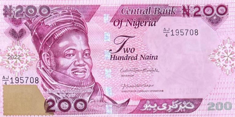 [Photos] Buhari unveils new Naira notes - Vanguard News