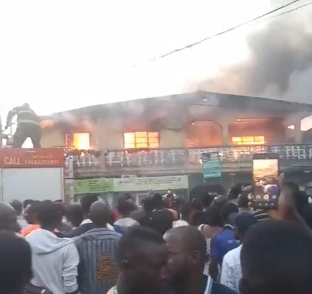 Fire guts 10 houses on Boxing Day as Lagos records highest fire ...