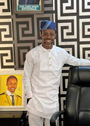 IWA gifts market women cash support in Isabo