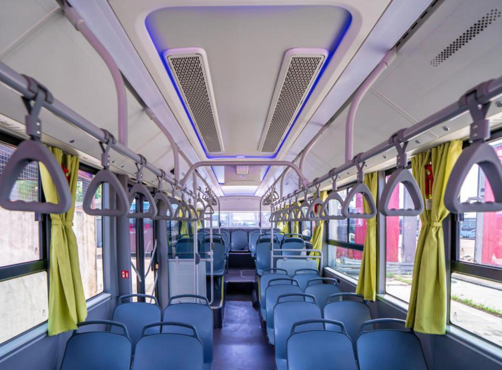PHOTOS: Sanwo-Olu unveils first set of electric buses in Lagos ...