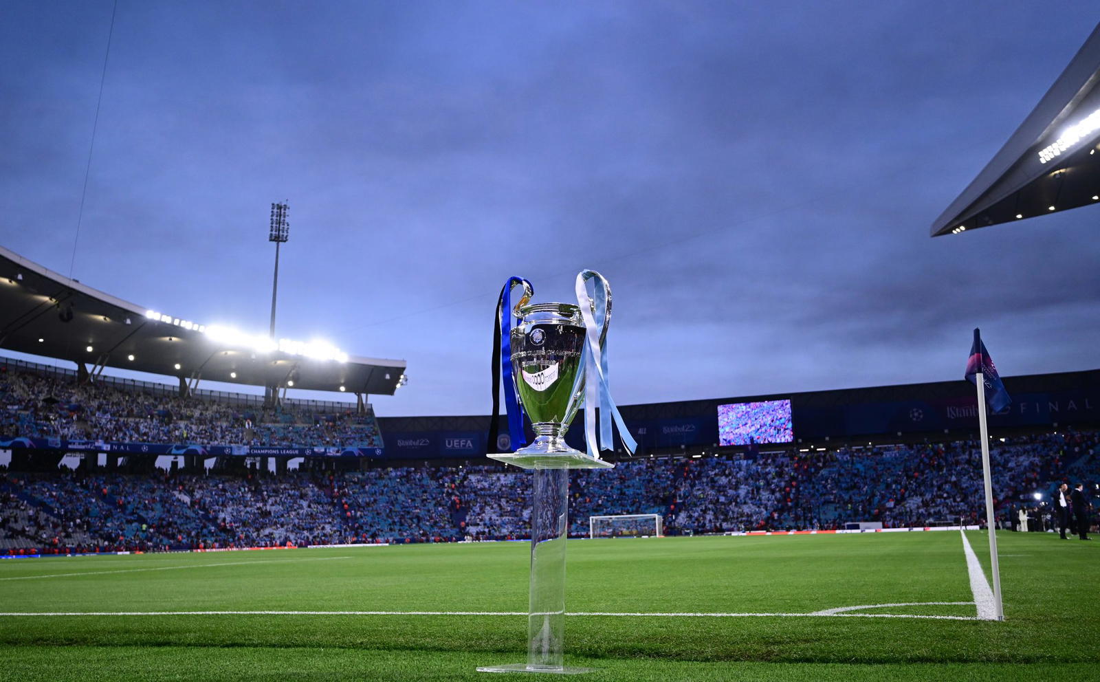 Manchester Utd vs Copenhagen: Ten Hag says Regulion could return for ...