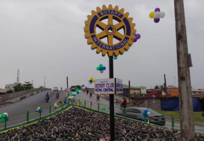 Rotary Club of Festac Central transforms, commissions roundabout ...