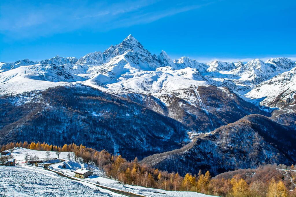 German climber dies after falling from Italian peak - Vanguard News