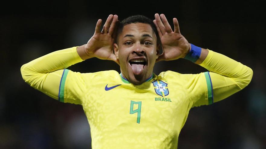 Barcelona sign Brazil forward Victor Roque in €40m deal - Vanguard News