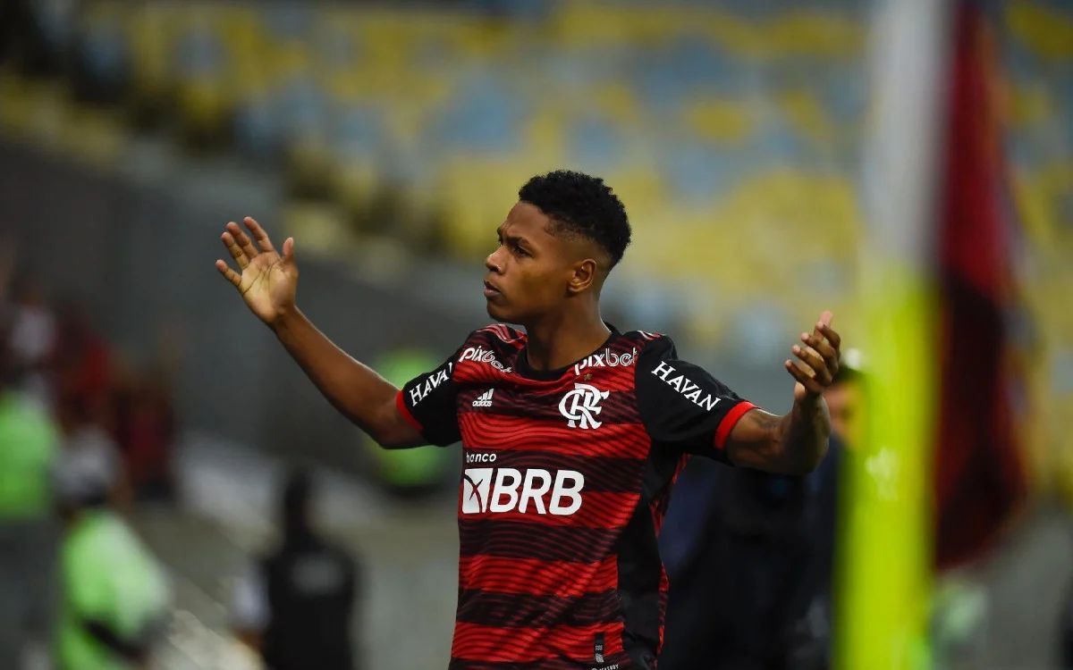 Transfer: Chelsea to make move for Brazilian midfielder Matheus Franca ...