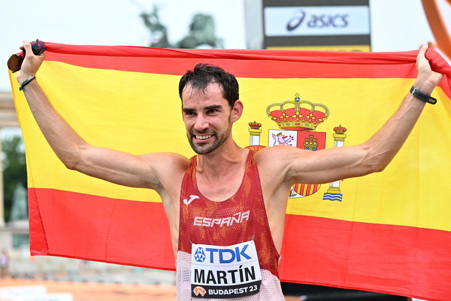 World Athletics Championships: Spanish walker Martin wins first gold ...