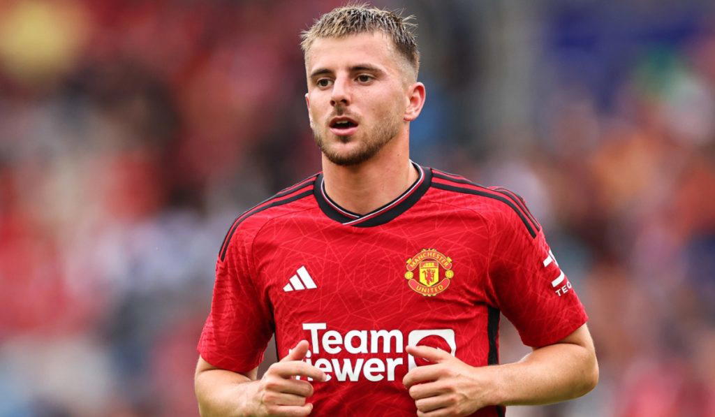 Man Utd's Mount back in training after four-month injury absence ...